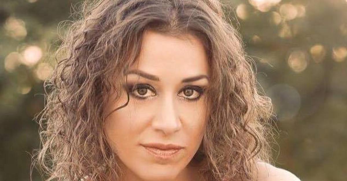 Alessandra Piccinini presenta a Macerata "Il Portone Rosso" - Picchio ...